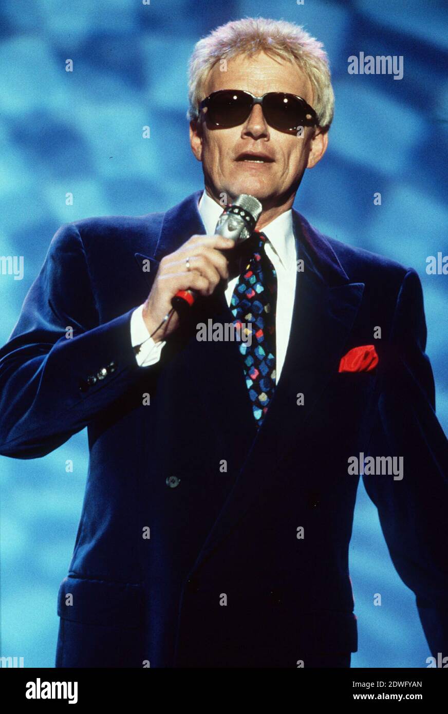 HEINO, Heinz Georg Kramm, deutscher Sänger, bei einem TV-Auftritt circa ...