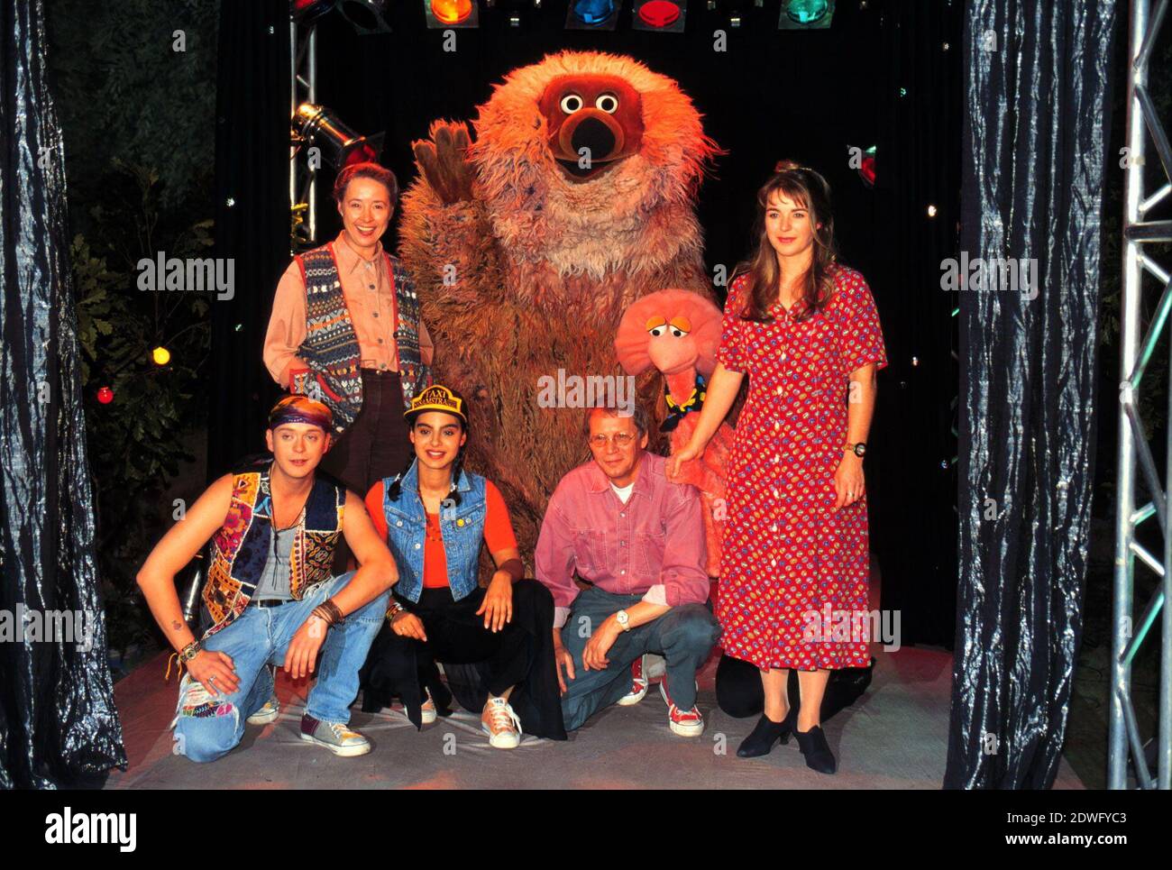 SESAMSTRASSE, TV Serie für Kinder, auf dem Bild: SAMSON und TIFFY ...