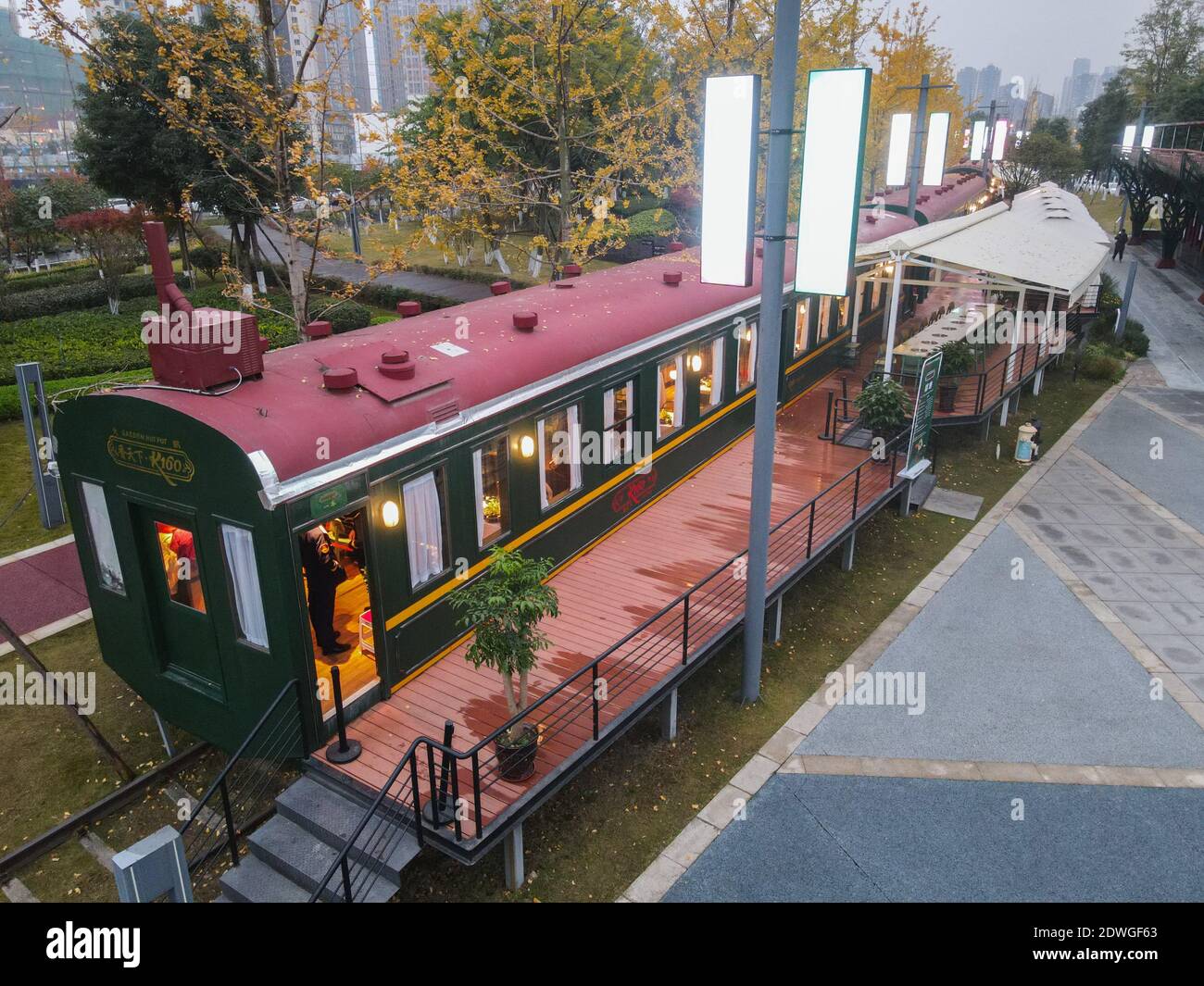 The hot pot theme restaurant becomes popular, which is decorated with 5 ...