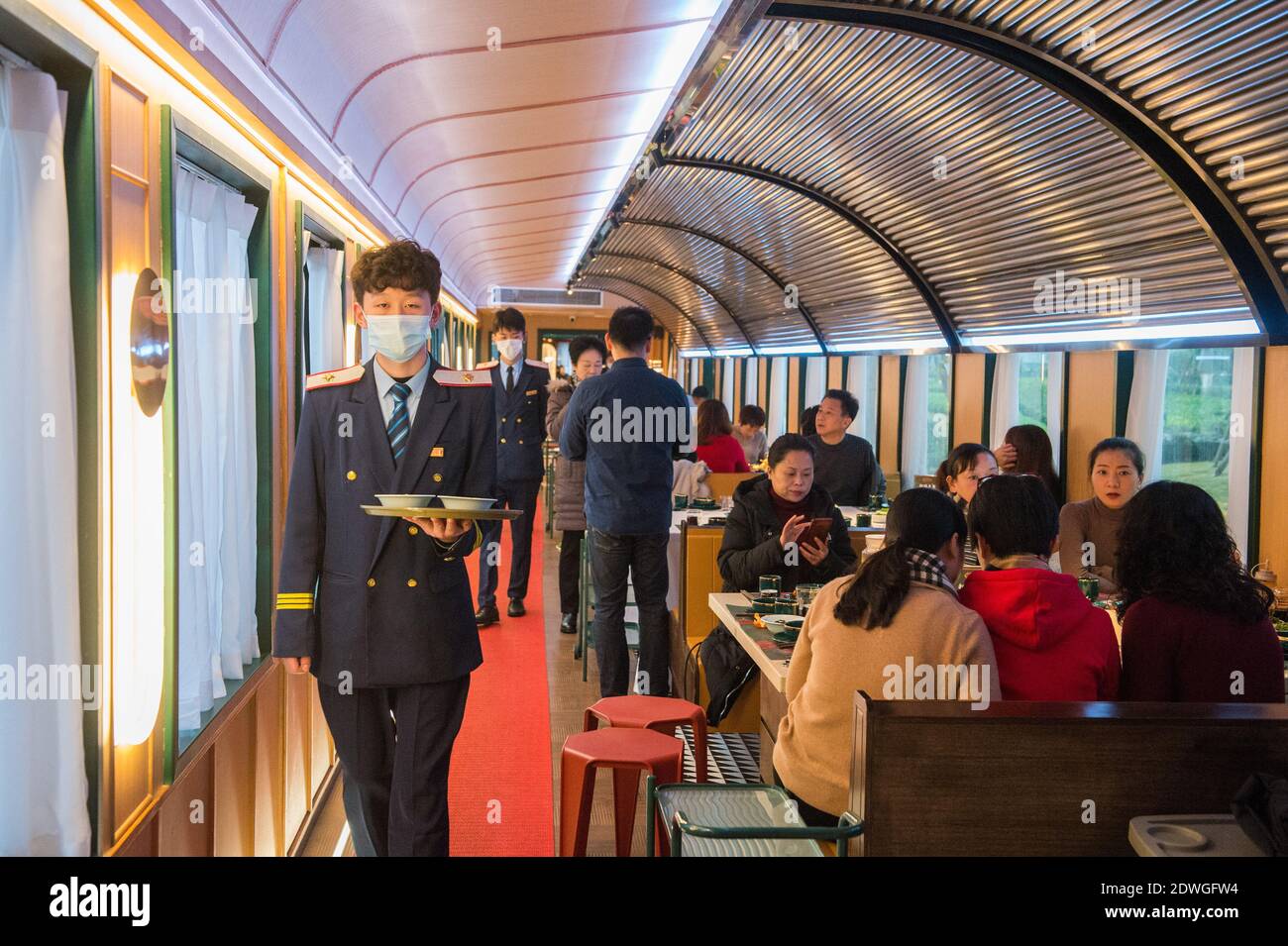 The hot pot theme restaurant becomes popular, which is decorated with 5 ...