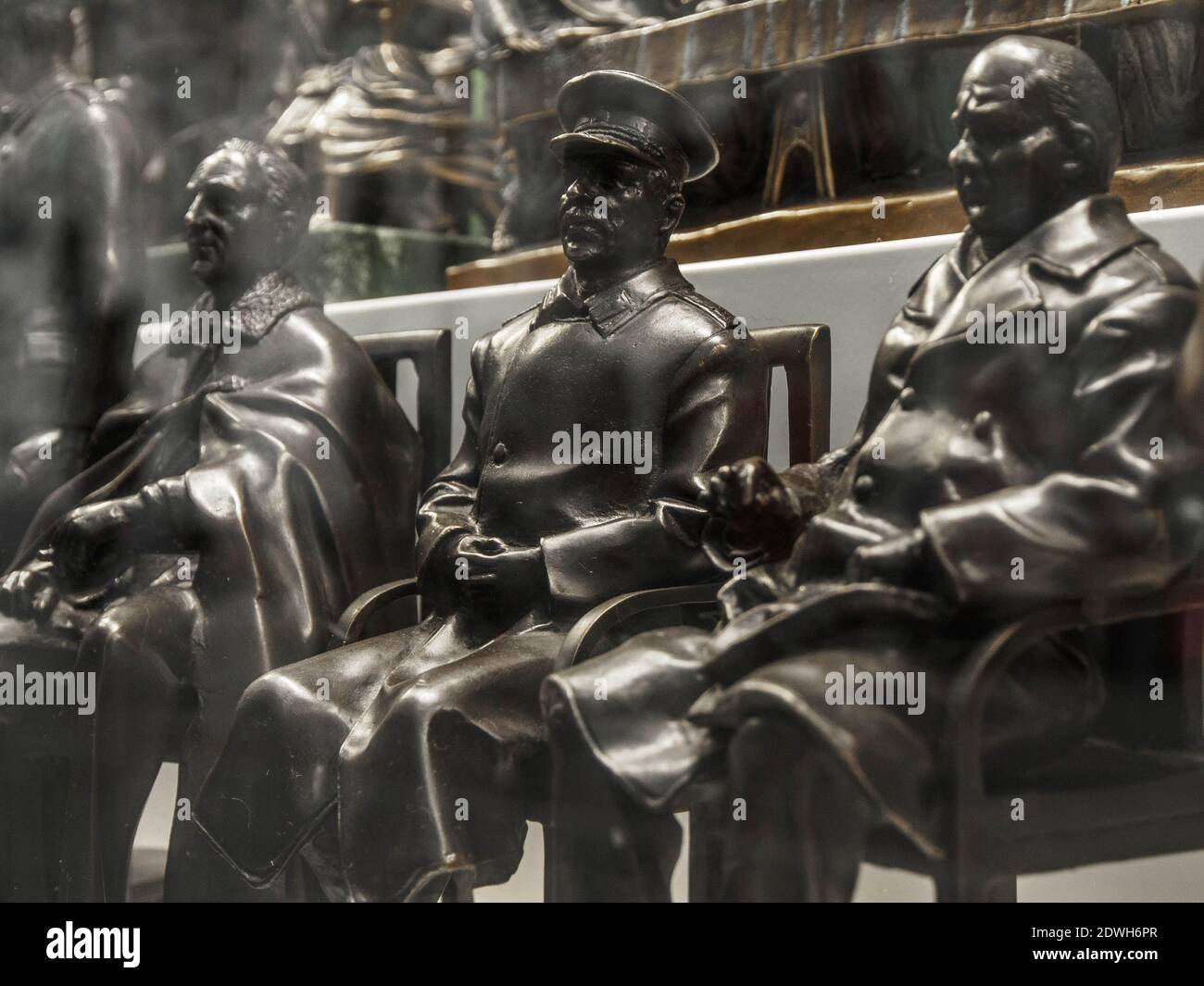 Stalin and hitler and roosevelt hi-res stock photography and images - Alamy