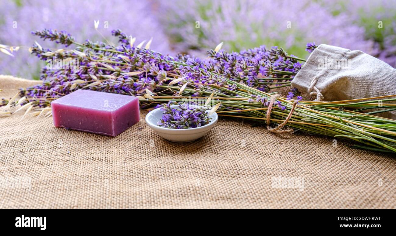 Lavender soap and lavender flower hi-res stock photography and images ...