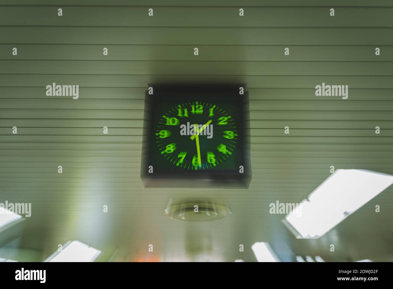 Underground clock hi-res stock photography and images - Alamy