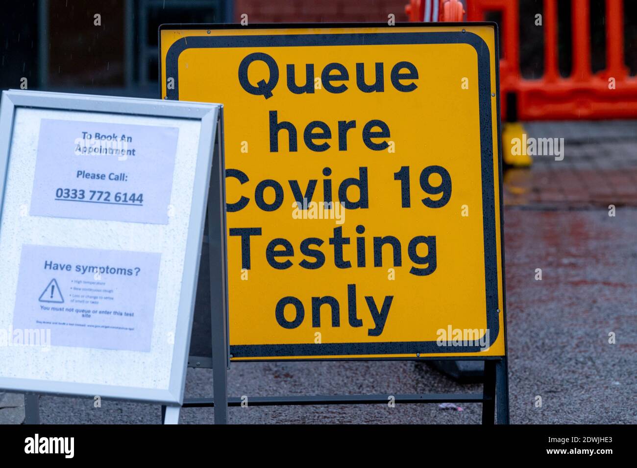 Fast sign hi-res stock photography and images - Alamy