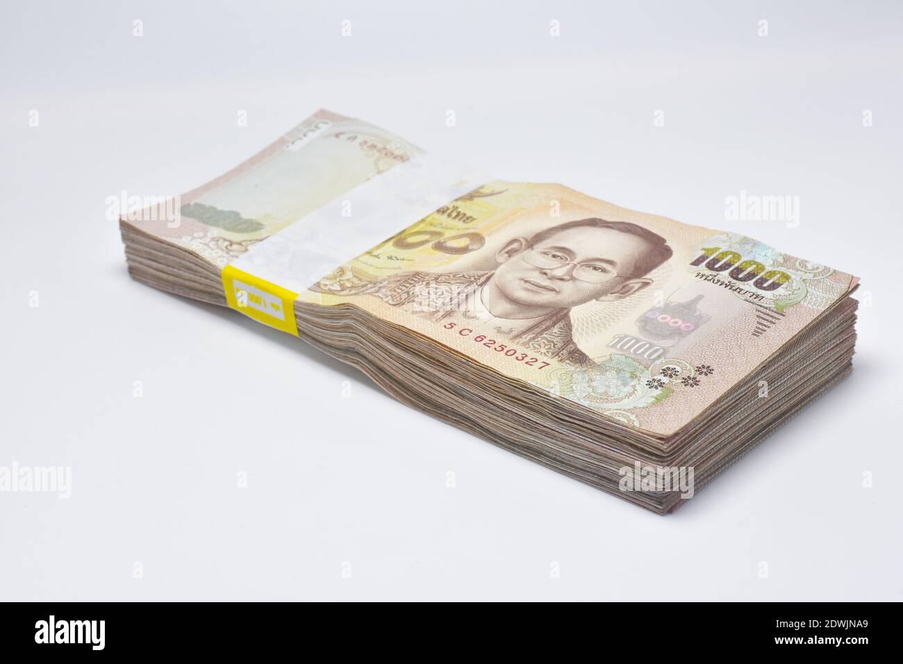 One thousand thai baht note hi-res stock photography and images - Alamy