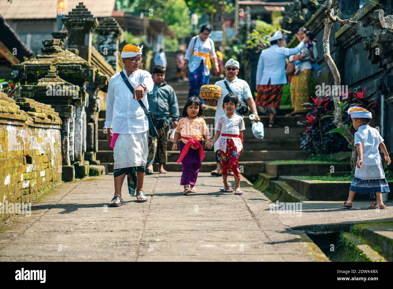 Balinese father with children hi-res stock photography and images - Alamy