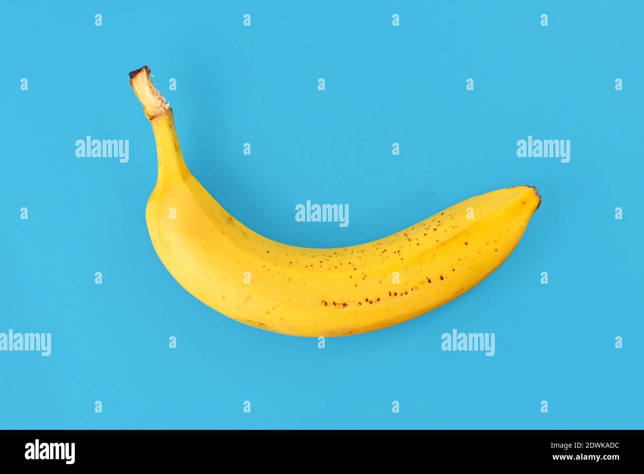 Single ripe banana hi-res stock photography and images - Alamy