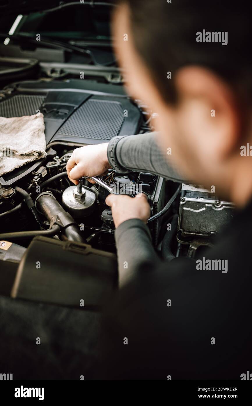 Motor repair center hi-res stock photography and images - Alamy