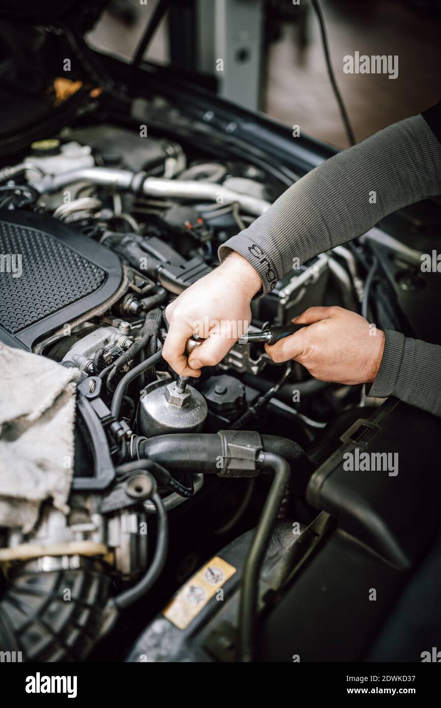 Motor repair center hi-res stock photography and images - Alamy