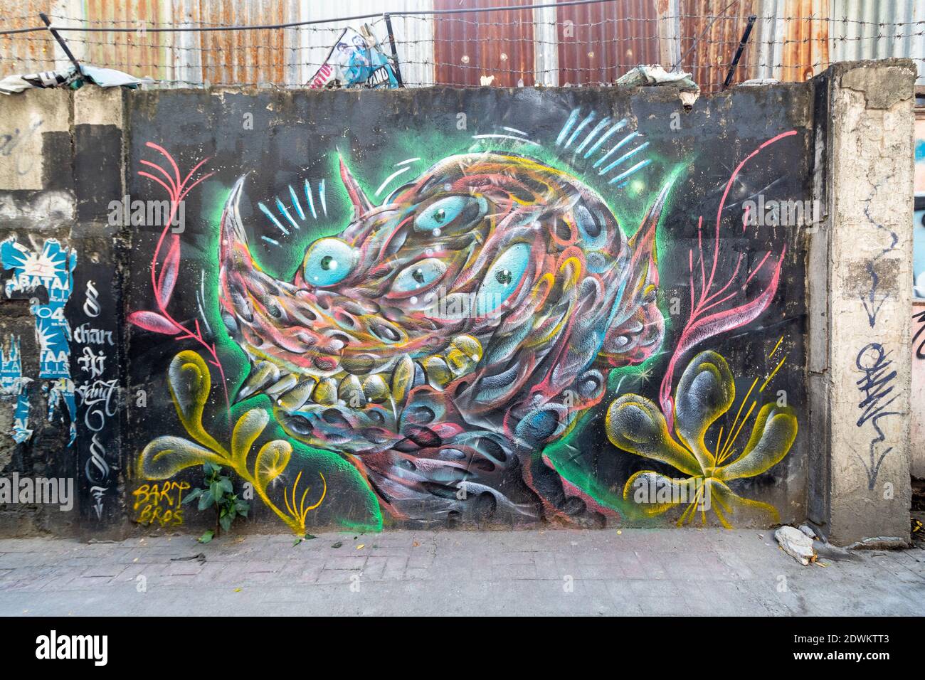 Colorful street art in Cebu City, Philippines Stock Photo - Alamy