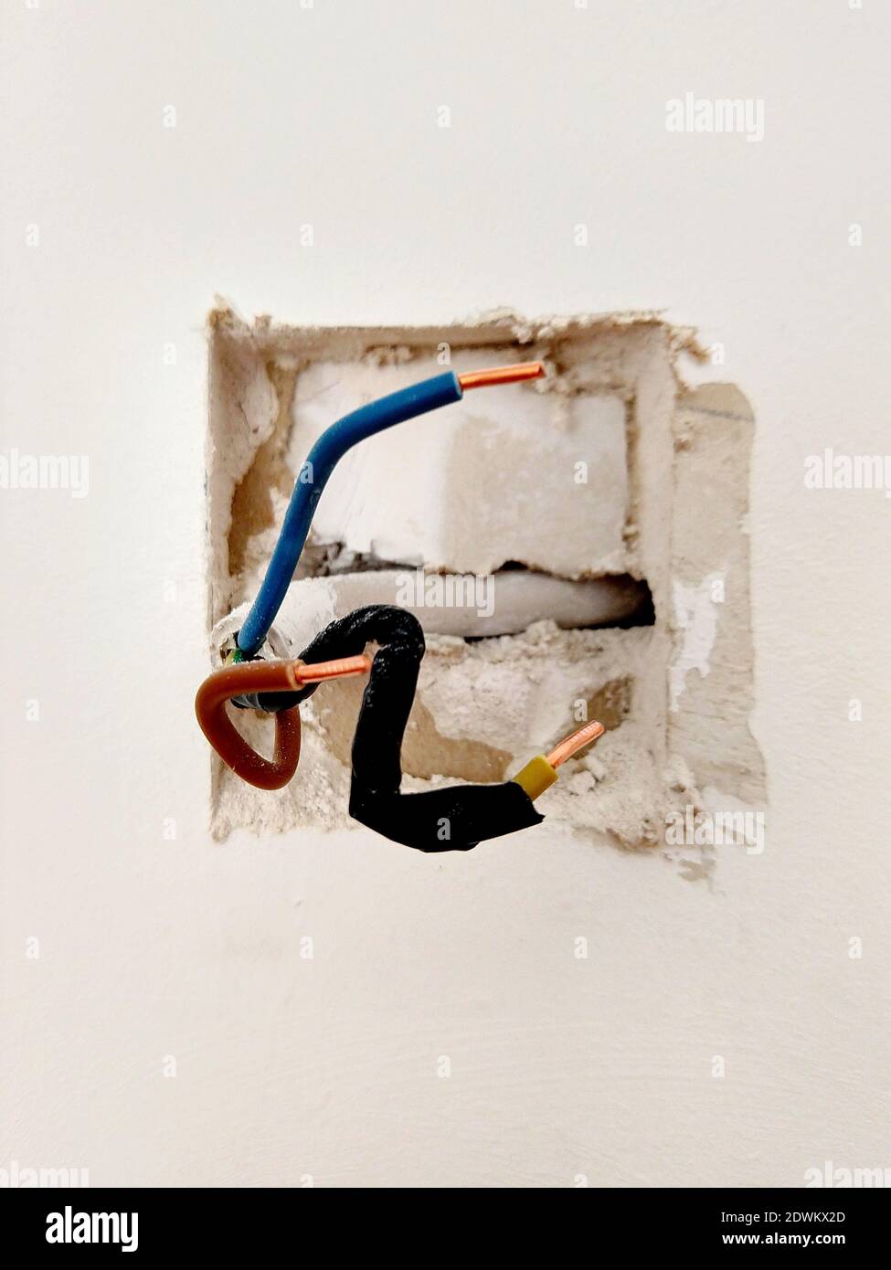 Wire in wall hi-res stock photography and images - Alamy