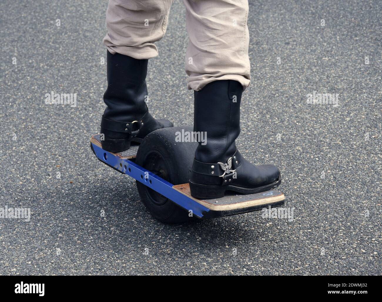 Onewheel High Resolution Stock Photography and Images - Alamy