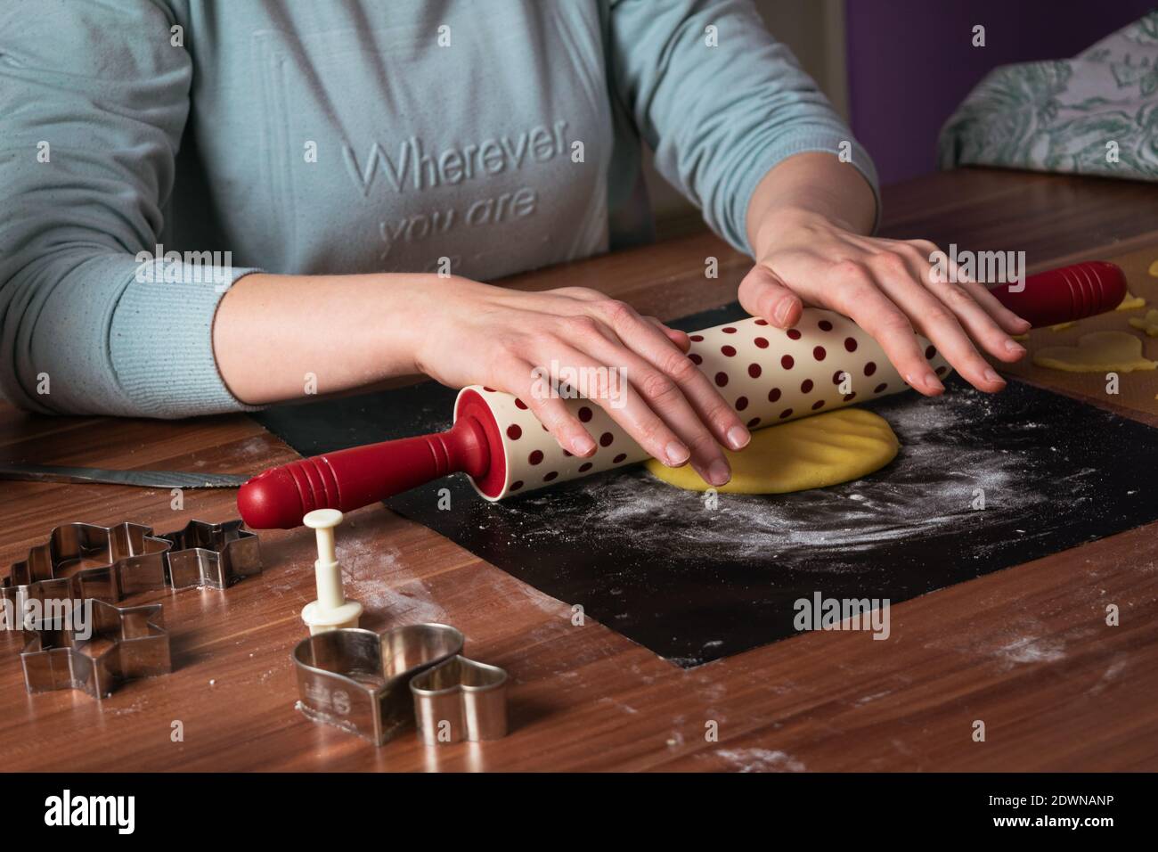 Woman making cookies no face hi-res stock photography and images - Alamy