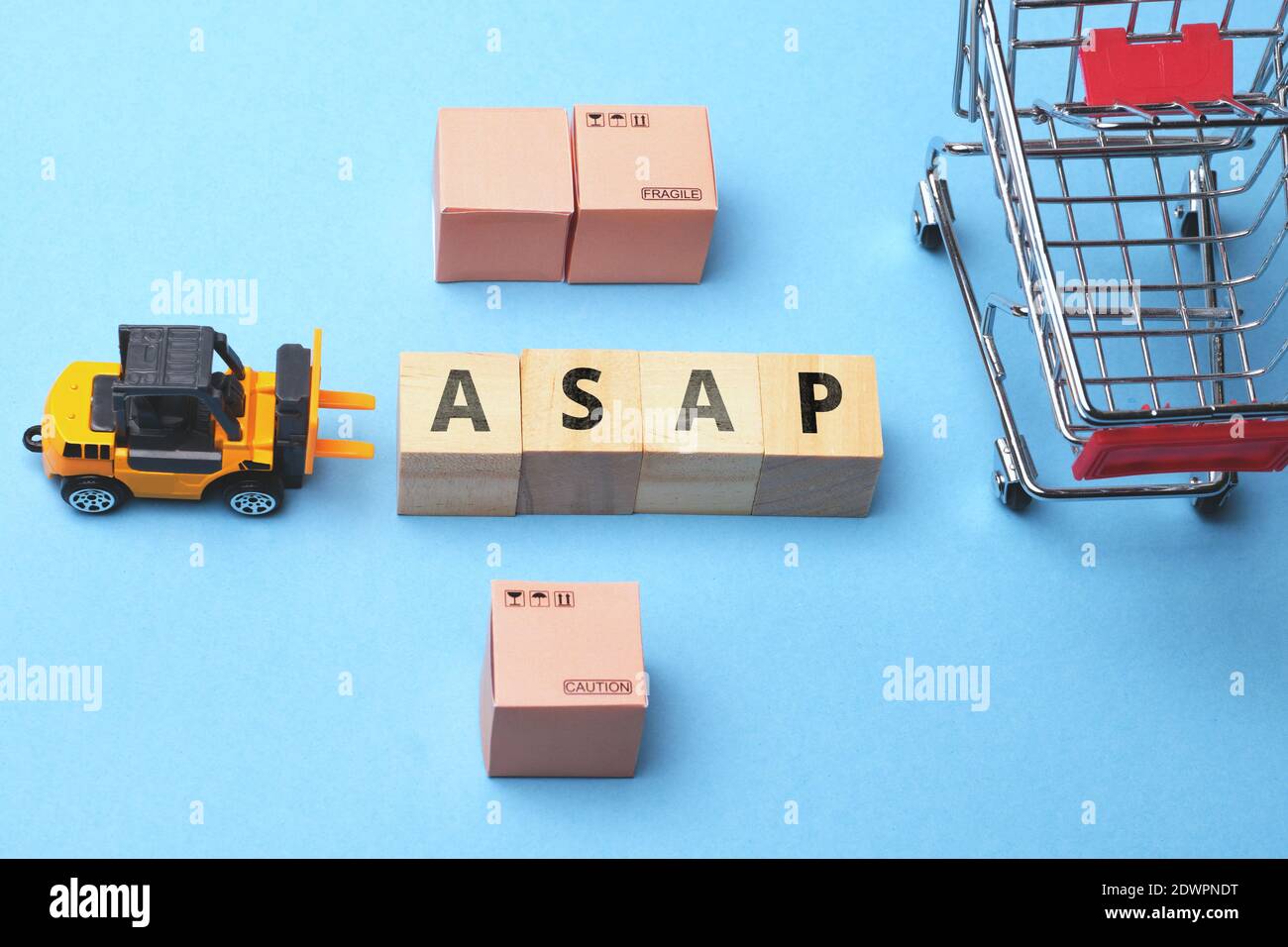 Courier industry hi-res stock photography and images - Alamy