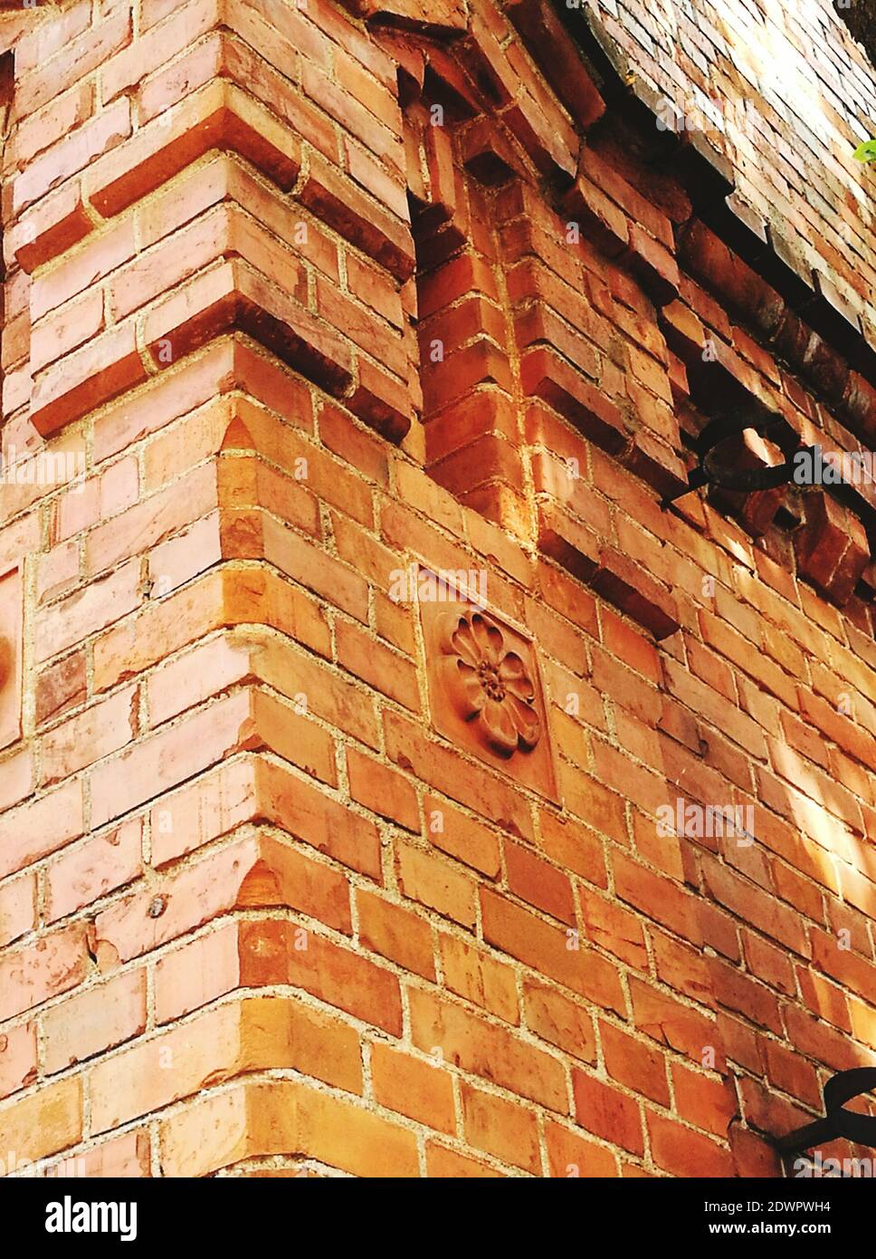 Red brick ceiling brick pattern hi-res stock photography and images - Alamy