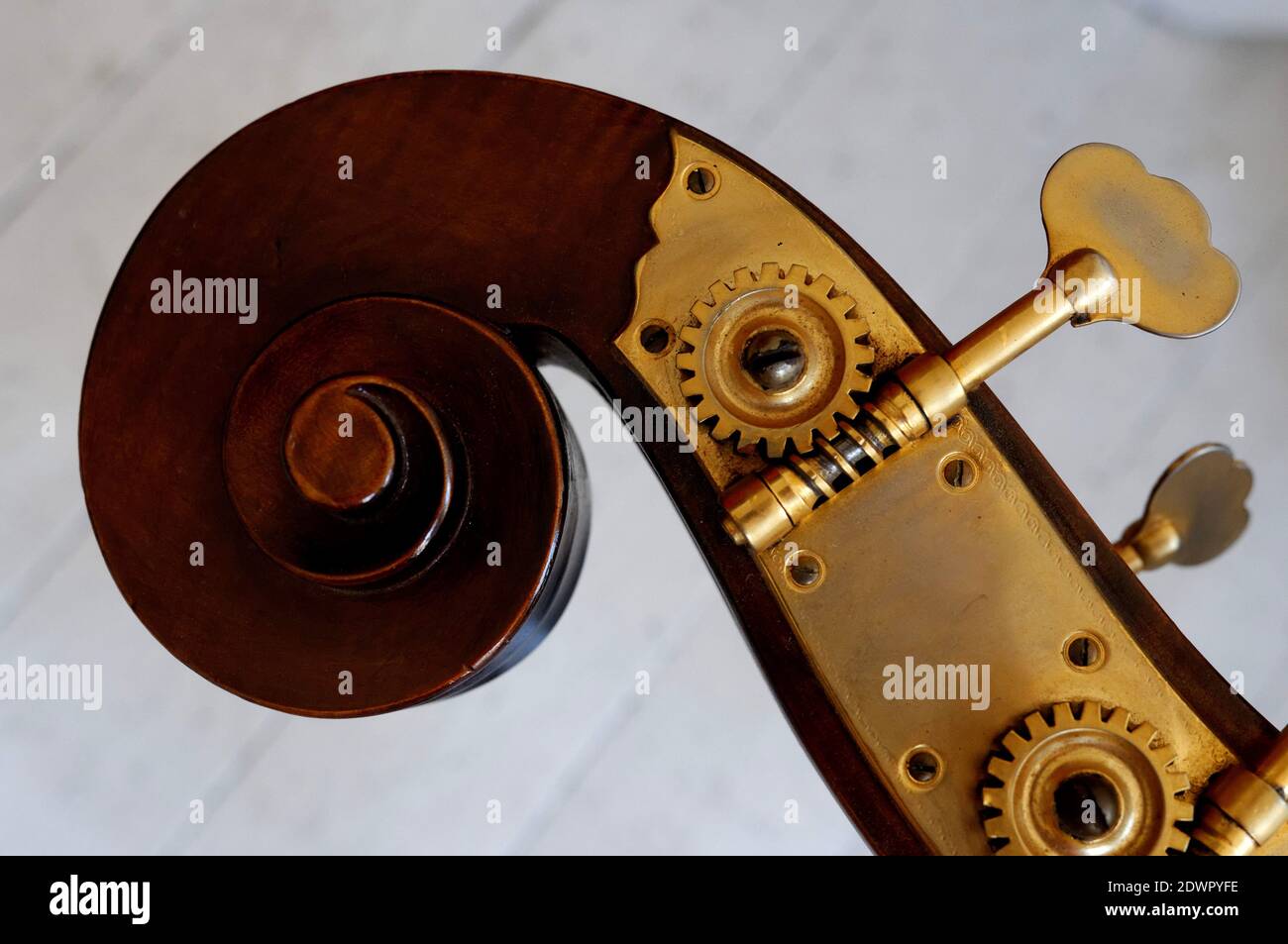 Double scroll hi-res stock photography and images - Alamy