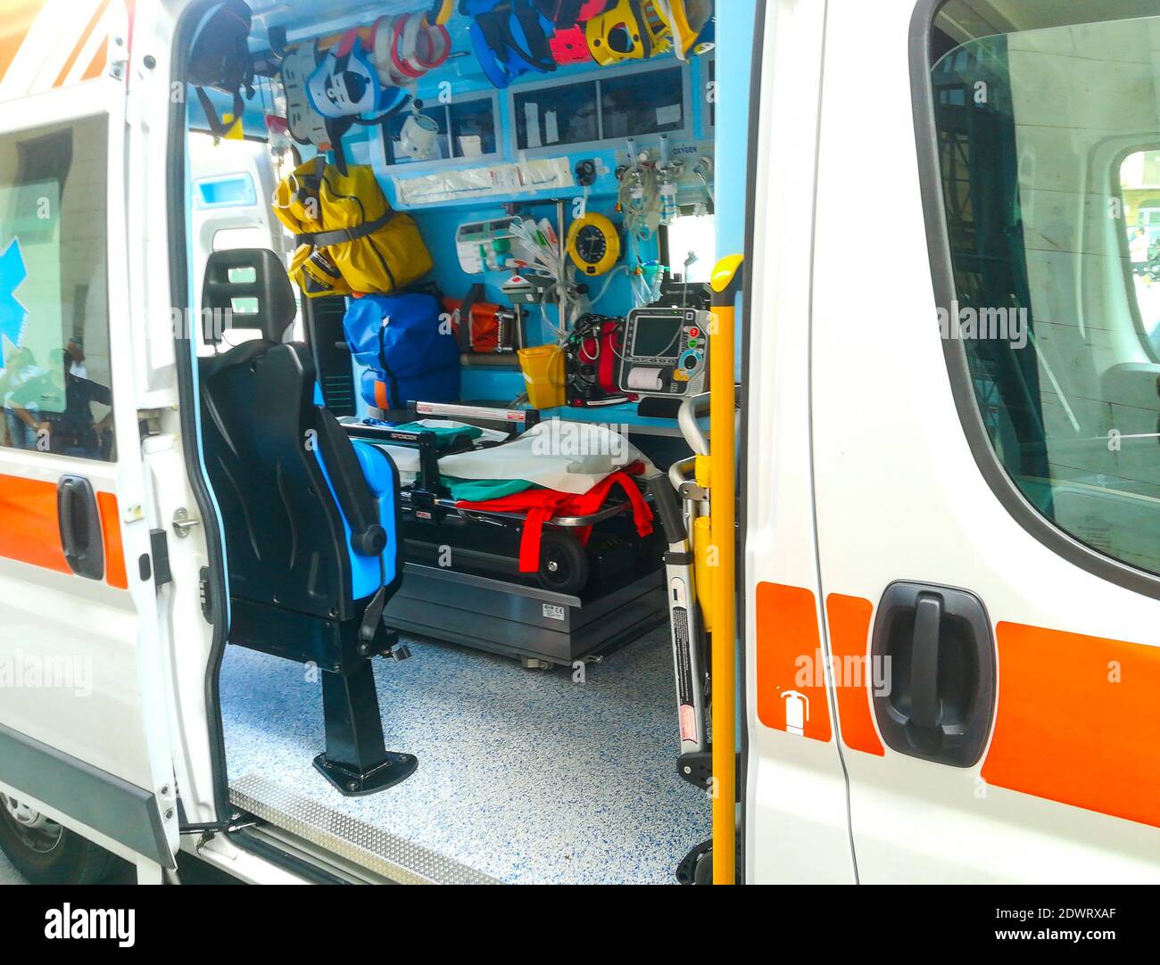 Medical supplies transport hi-res stock photography and images - Alamy