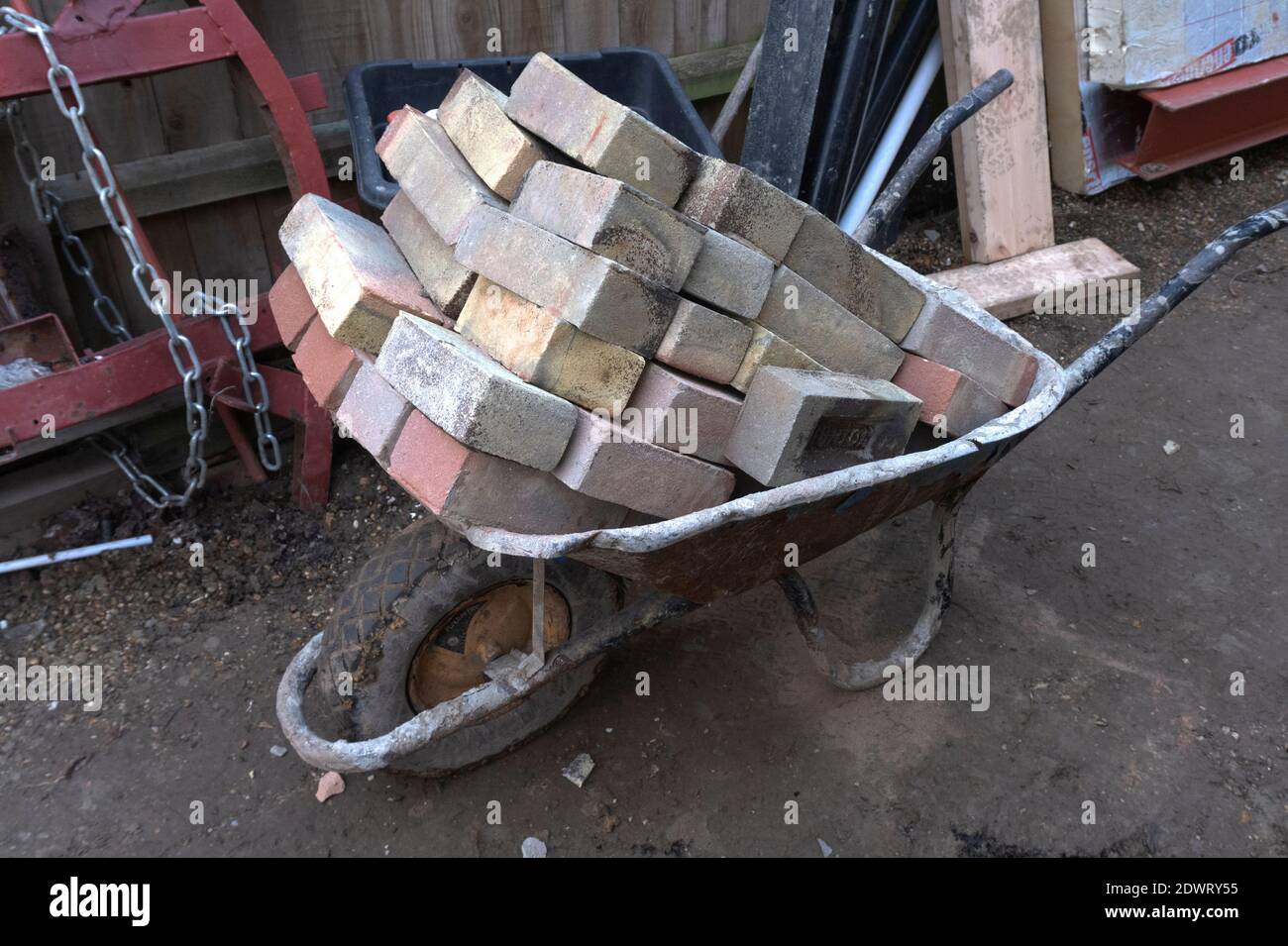 Load of bricks hi-res stock photography and images - Alamy