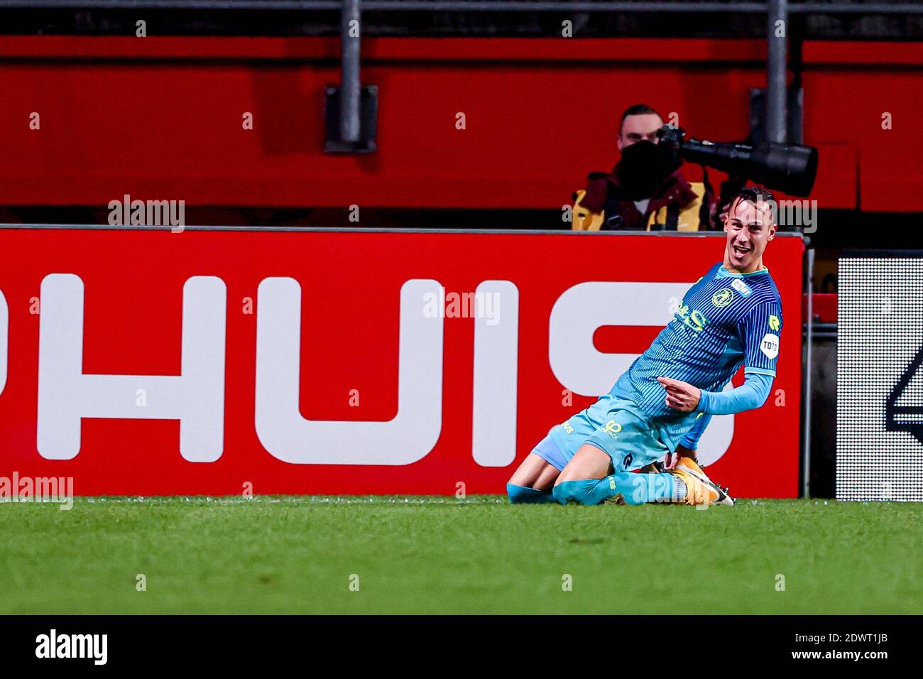 ENSCHEDE, NETHERLANDS - DECEMBER 22: (L-R): Mario Engels of Sparta ...