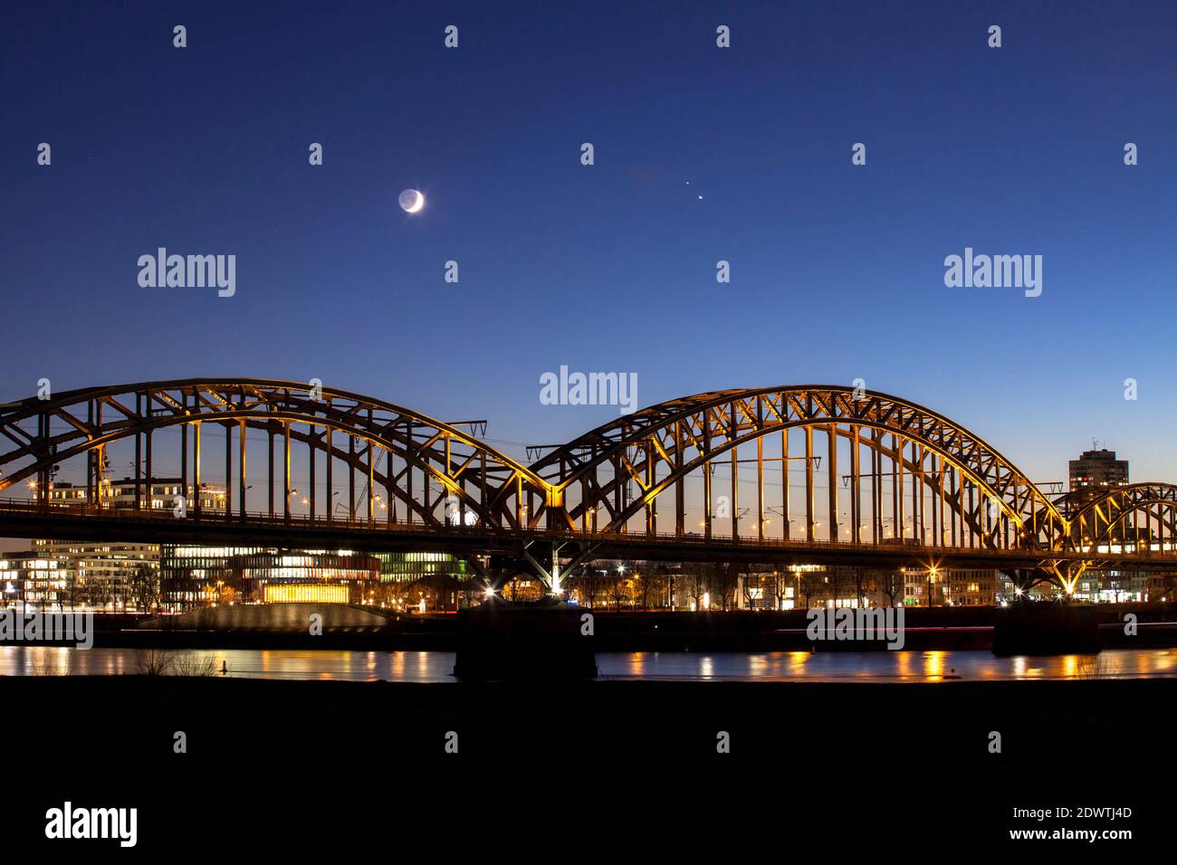 12 arch bridge hi-res stock photography and images - Alamy