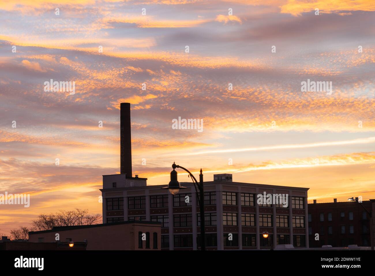 Erie, Pennsylvania skyline and sunrise Stock Photo - Alamy