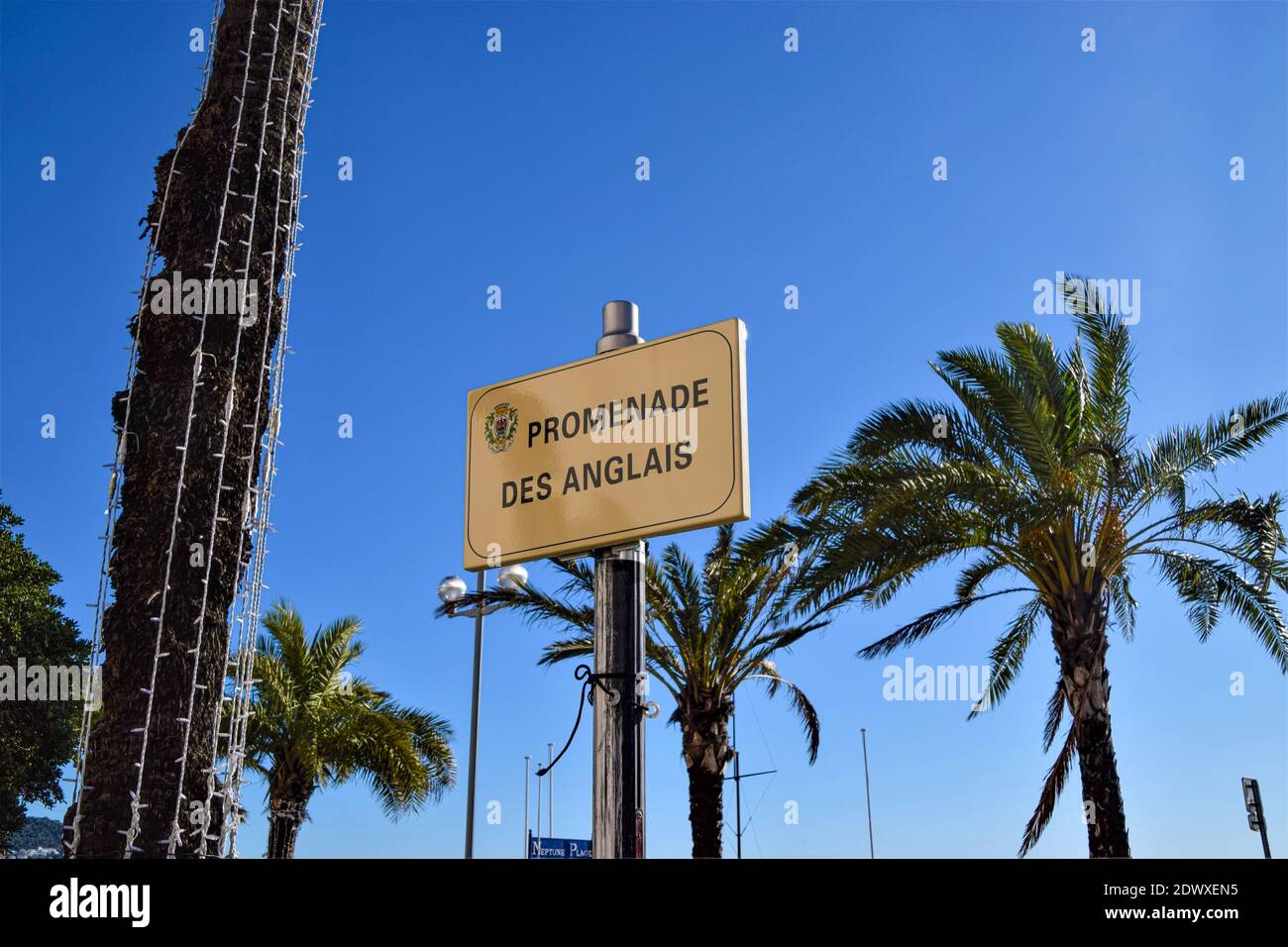 Cannes france quai st hi-res stock photography and images - Alamy