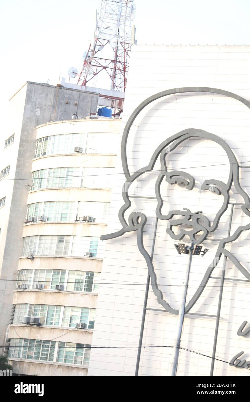 Fidel Castro Cuba sculpture in Revolution Square Havana Cuba, Plaza de ...