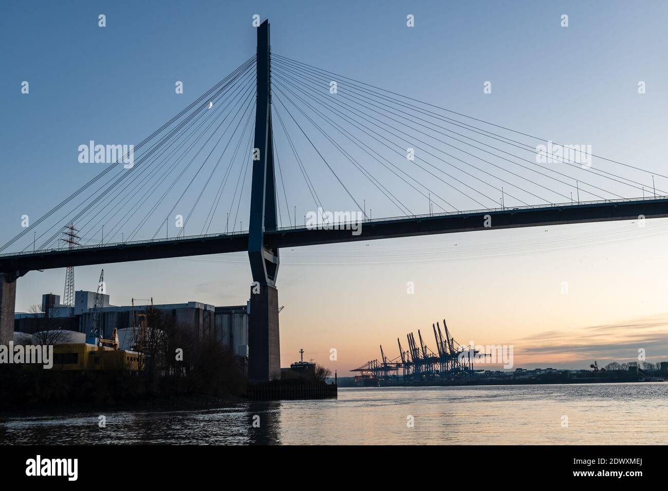 Koehlbrand bridge hi-res stock photography and images - Alamy