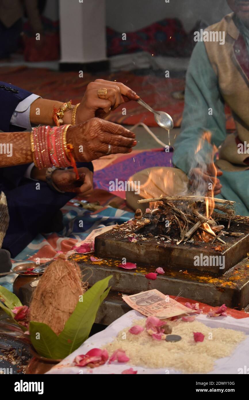 Indian ceremony bride coconut hi-res stock photography and images - Alamy