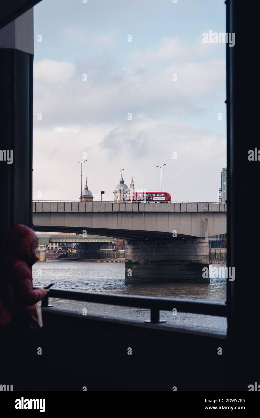 One southwark bridge road hi-res stock photography and images - Alamy