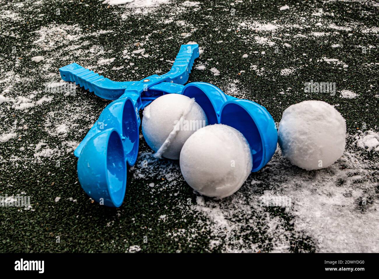 Toy maker hi-res stock photography and images - Alamy