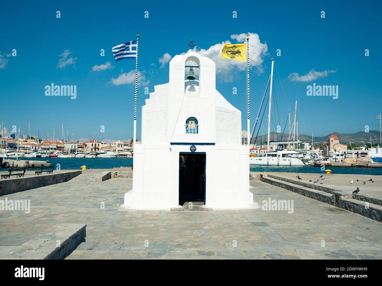 Greek greek orthodox church flags hi-res stock photography and images ...