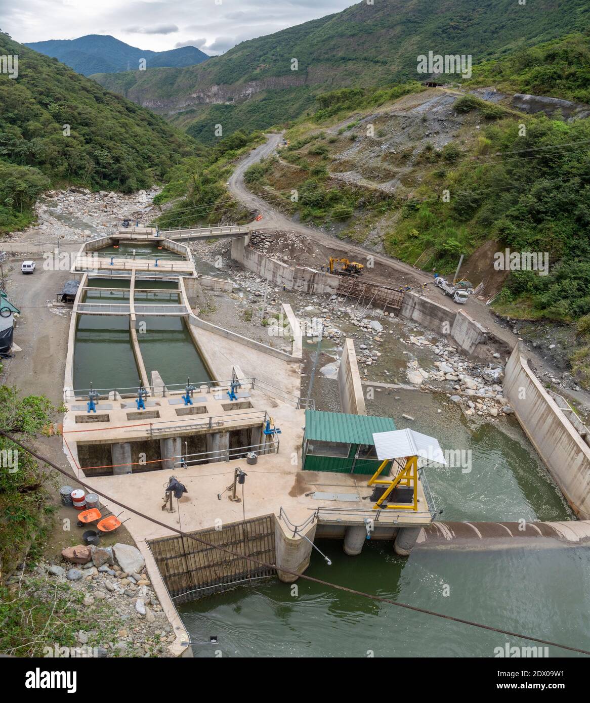 Hydroelectric power plant ecuador hi-res stock photography and images ...