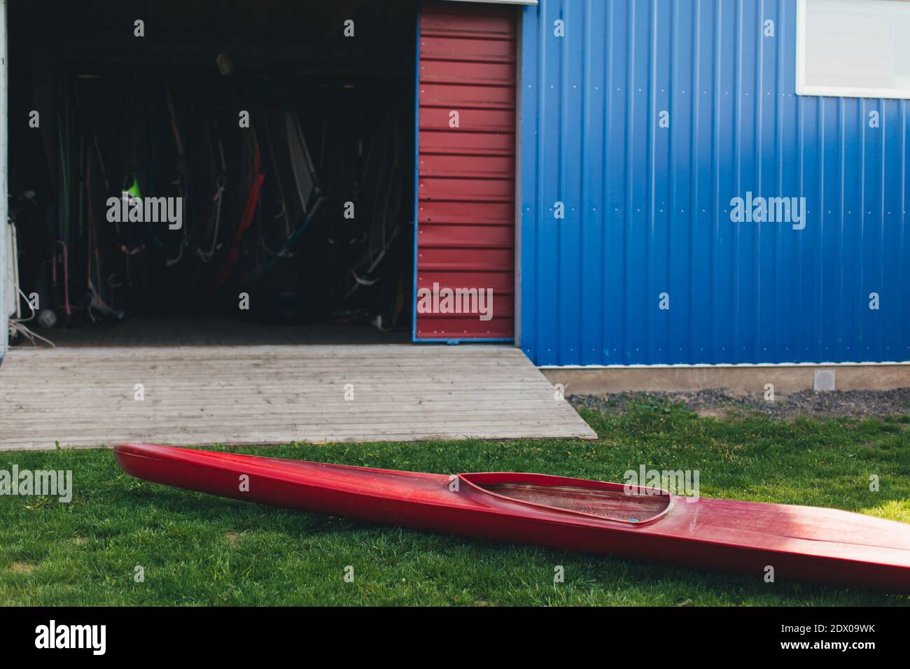 Red and green boats hi-res stock photography and images - Alamy