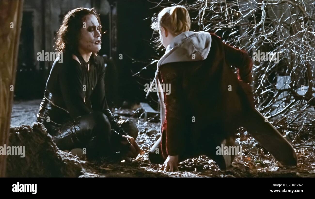 USA. Brandon Lee and Rochelle Davis in a scene from the ©Miramax film ...