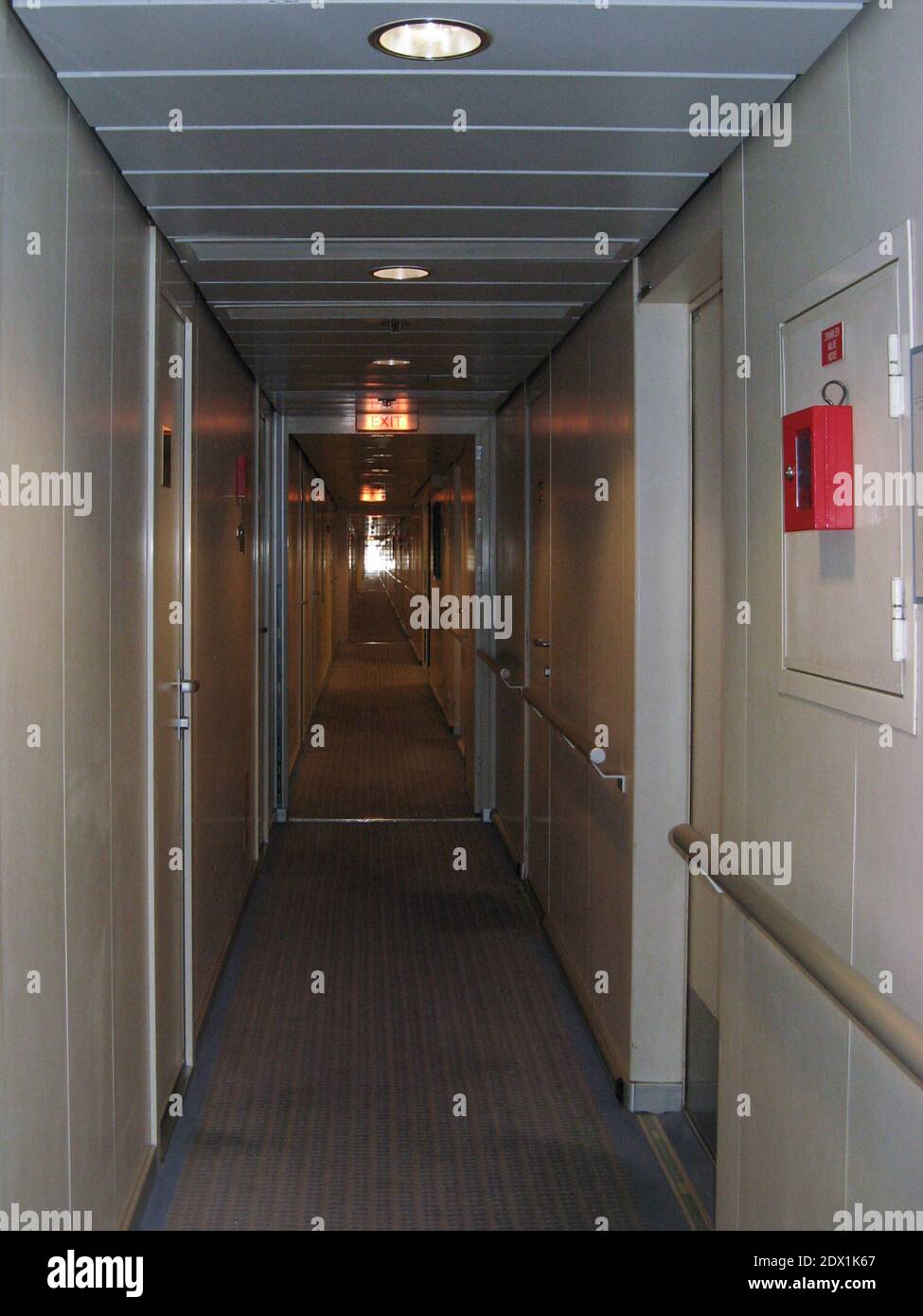 Cruise ship corridor hi-res stock photography and images - Alamy