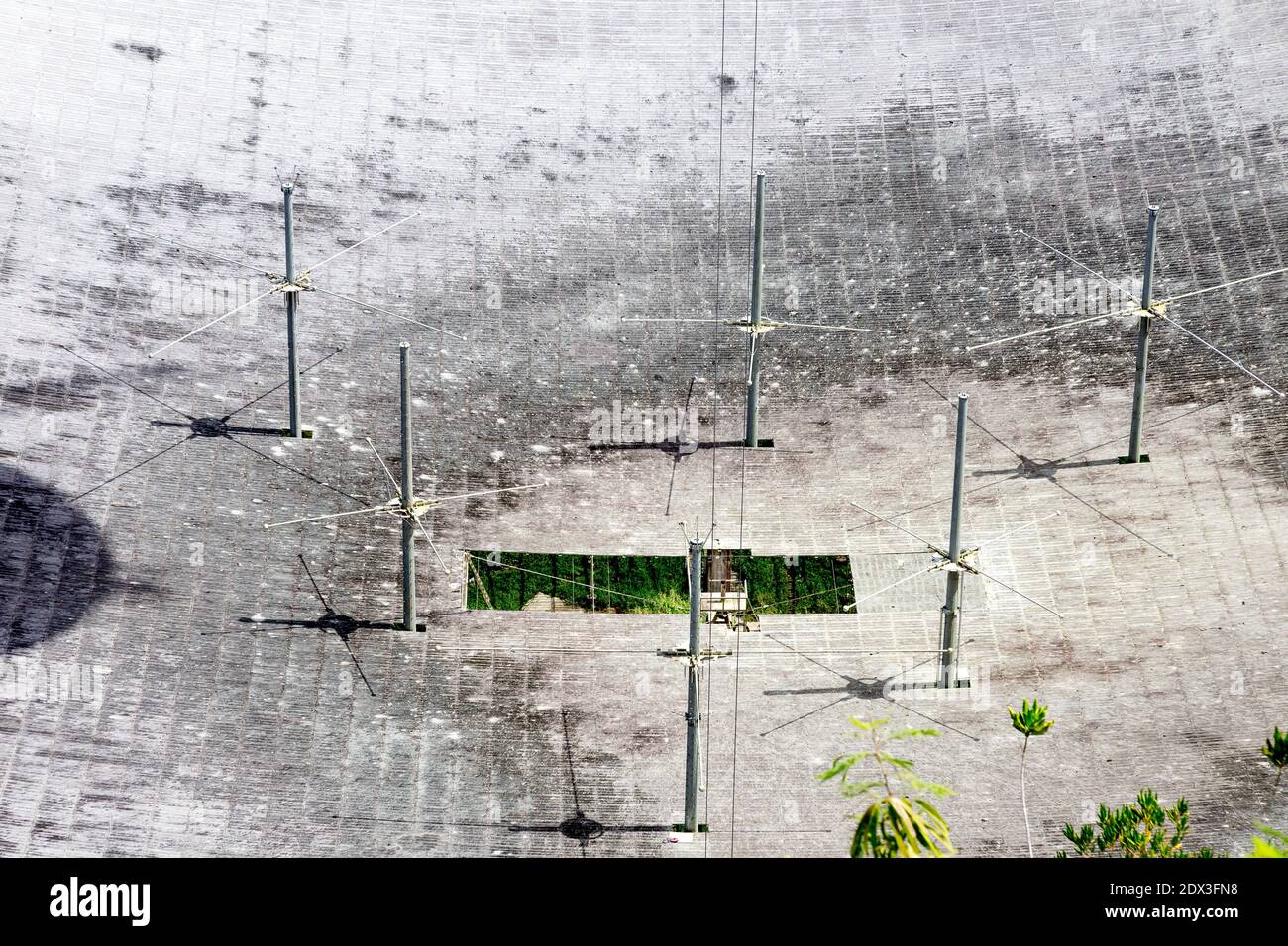 Arecibo Observatory in Puerto Rico pre-collapse Stock Photo - Alamy
