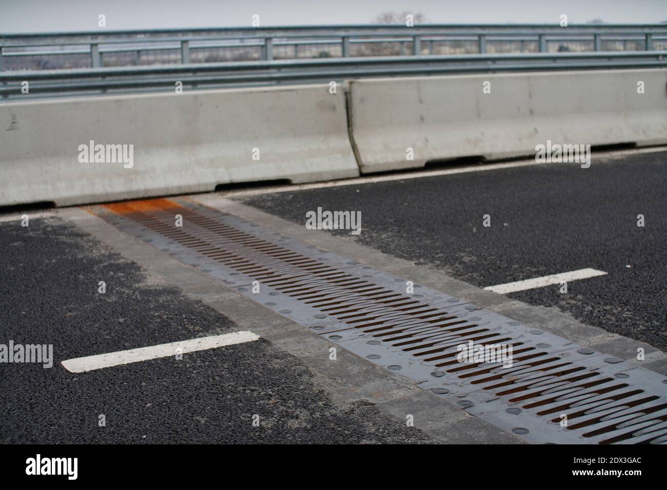 Bridge expansion joint hi-res stock photography and images - Alamy Bridge expansion joint hi-res stock photography and images - Alamy