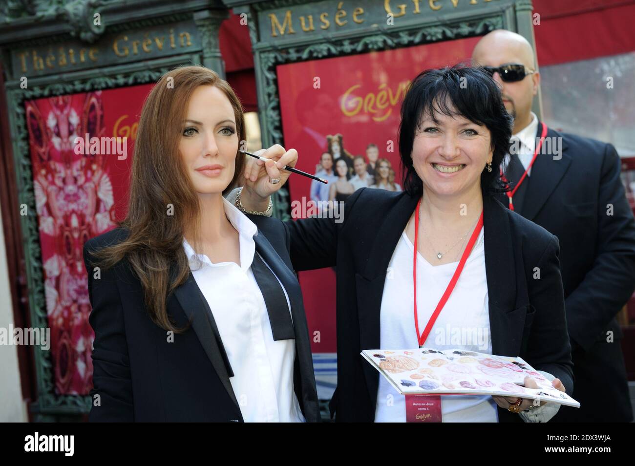 Angelina jolie statue hi-res stock photography and images - Alamy