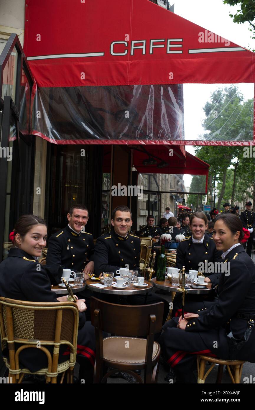 Polytechnique parade hi-res stock photography and images - Alamy
