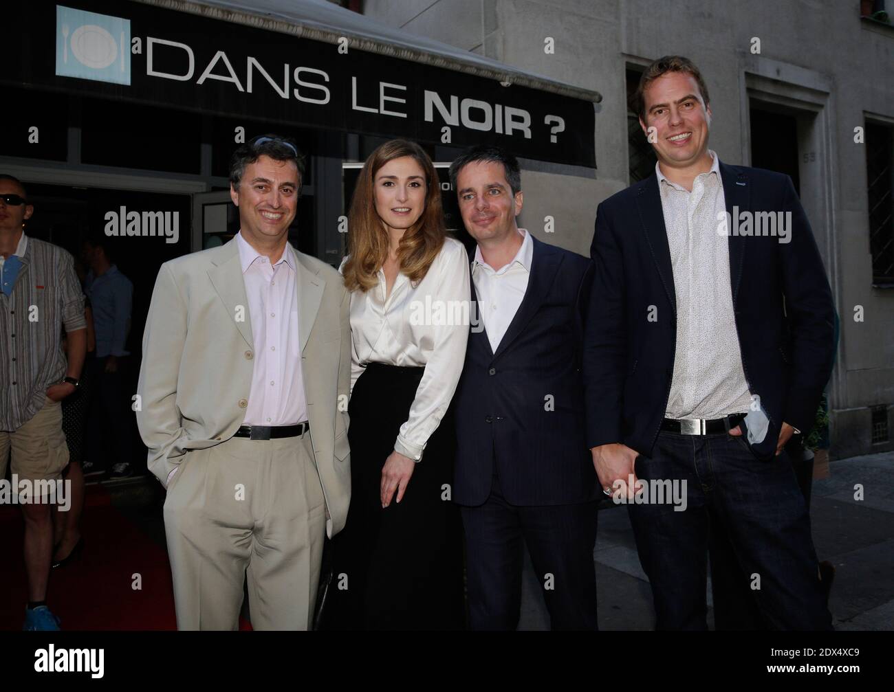 Edouard de Broglie, Julie Gayet, Didier Roche and Fabrice Roszczka ...
