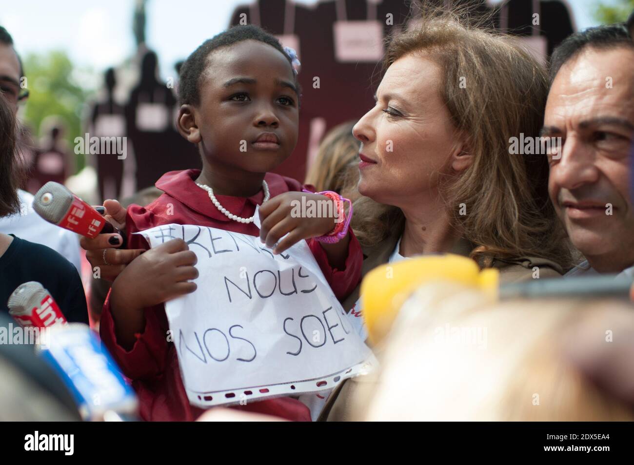 Paris mayor Anne Hidalgo and former French first lady Valerie ...