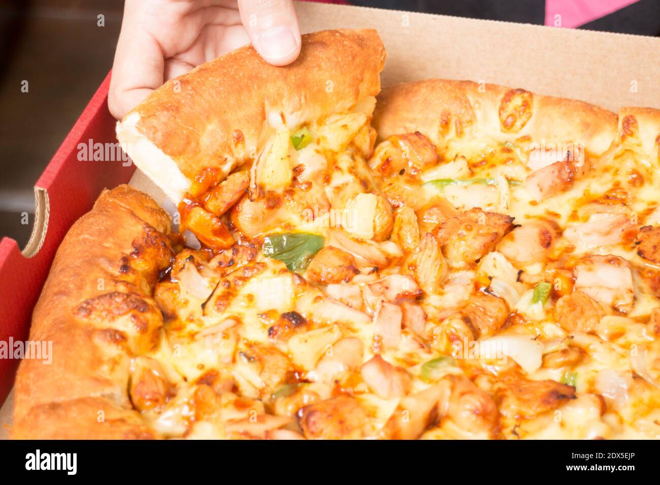 Pizza pepperoni hand pan hi-res stock photography and images - Alamy