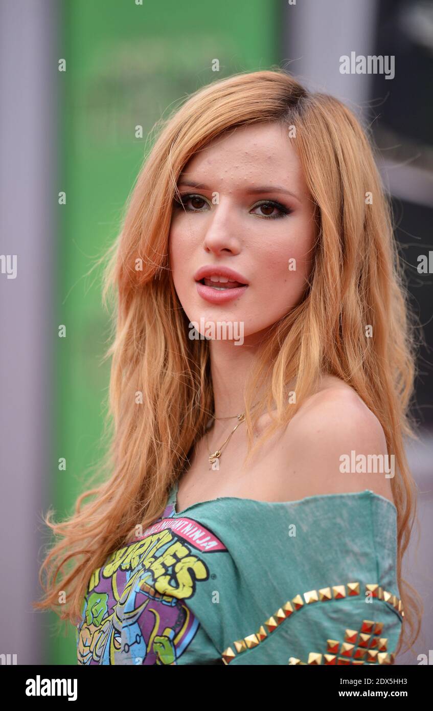 Bella Thorne attends the Los Angeles premiere of Paramount Pictures ...