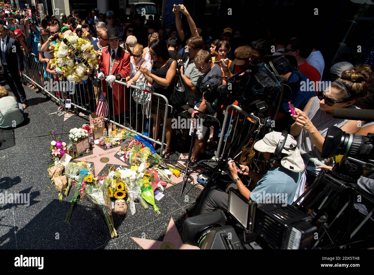 Tribute to Robin Williams on his Walk of Fame Star. The actor died of ...