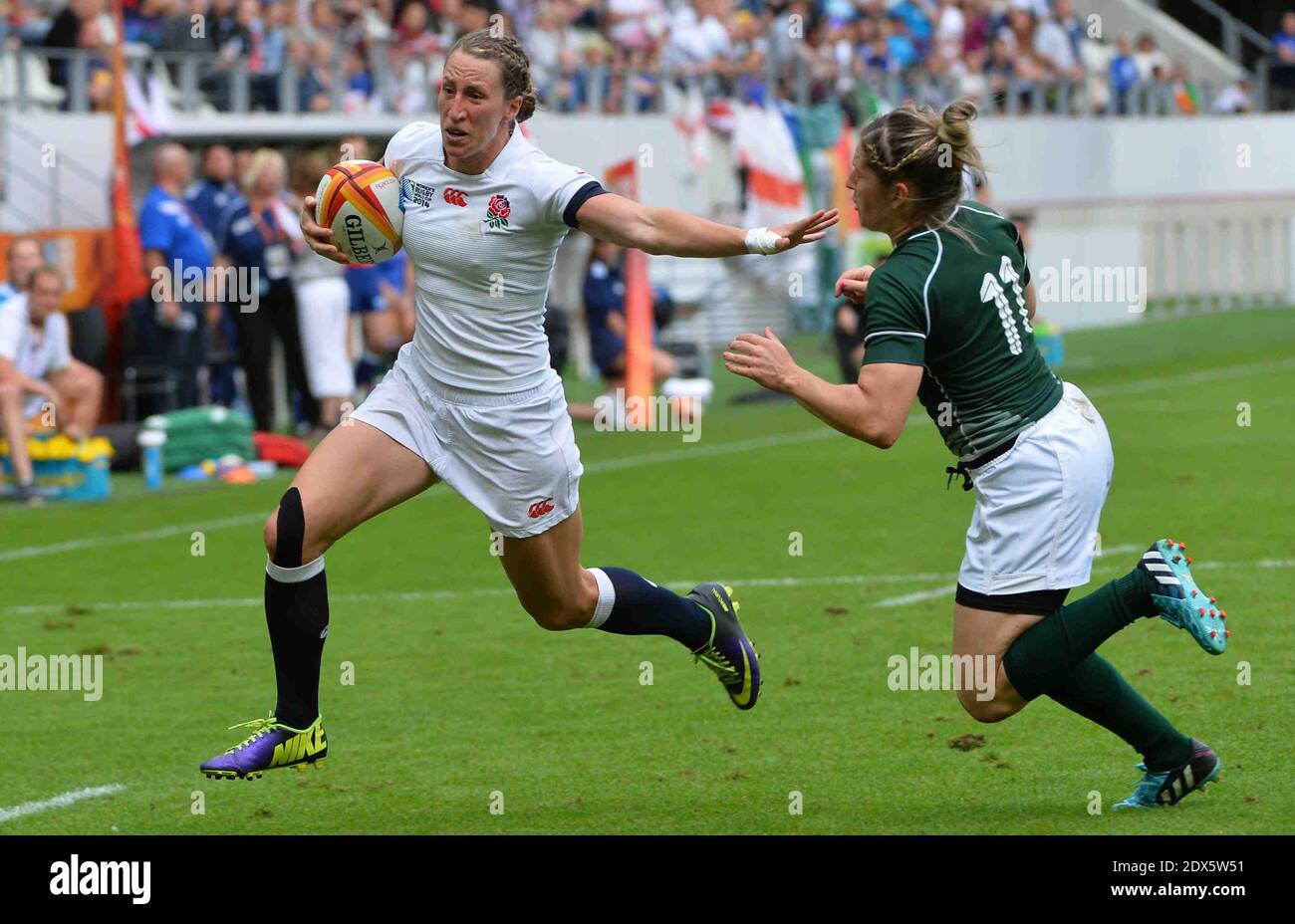 English Katherine Merchant during the IRB Women's Rugby World Cup match ...