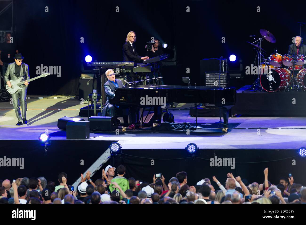 Elton john 2014 hi-res stock photography and images - Alamy