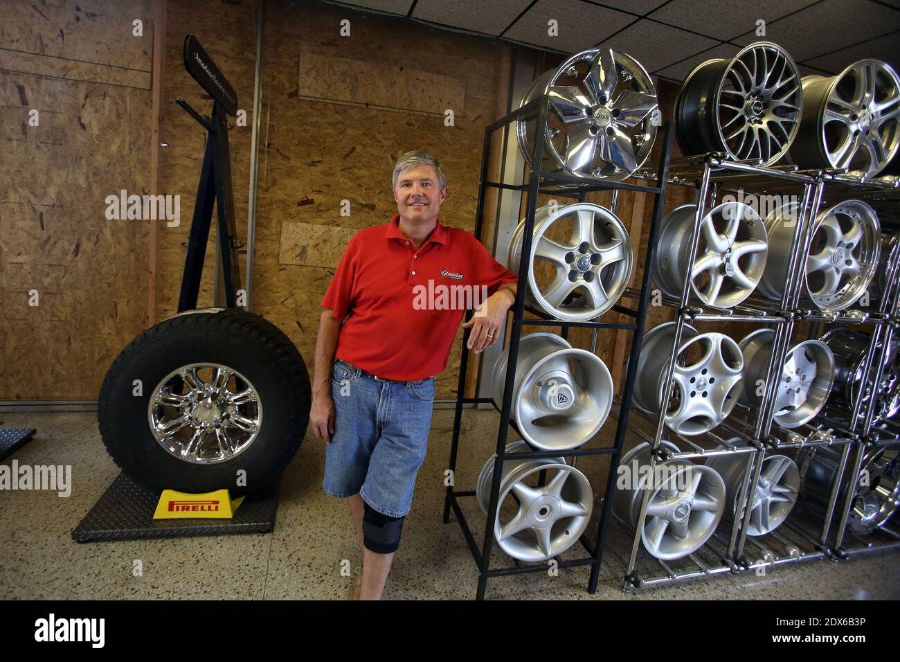 000 in damage hi-res stock photography and images - Alamy