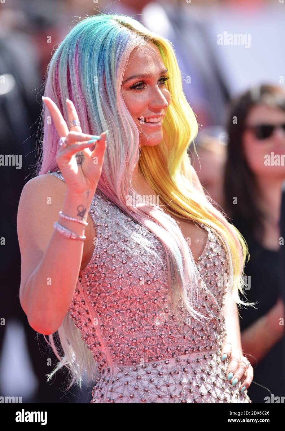 Kesha attends the 2014 MTV Video Music Awards at The Forum on August 24 ...