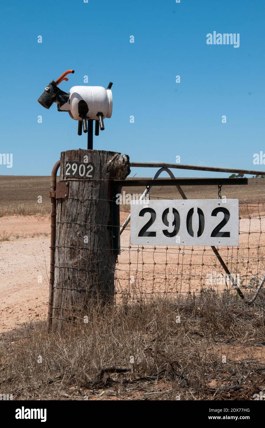 Farm gateway near Speed in the Mallee country, Victoria, Australia ...